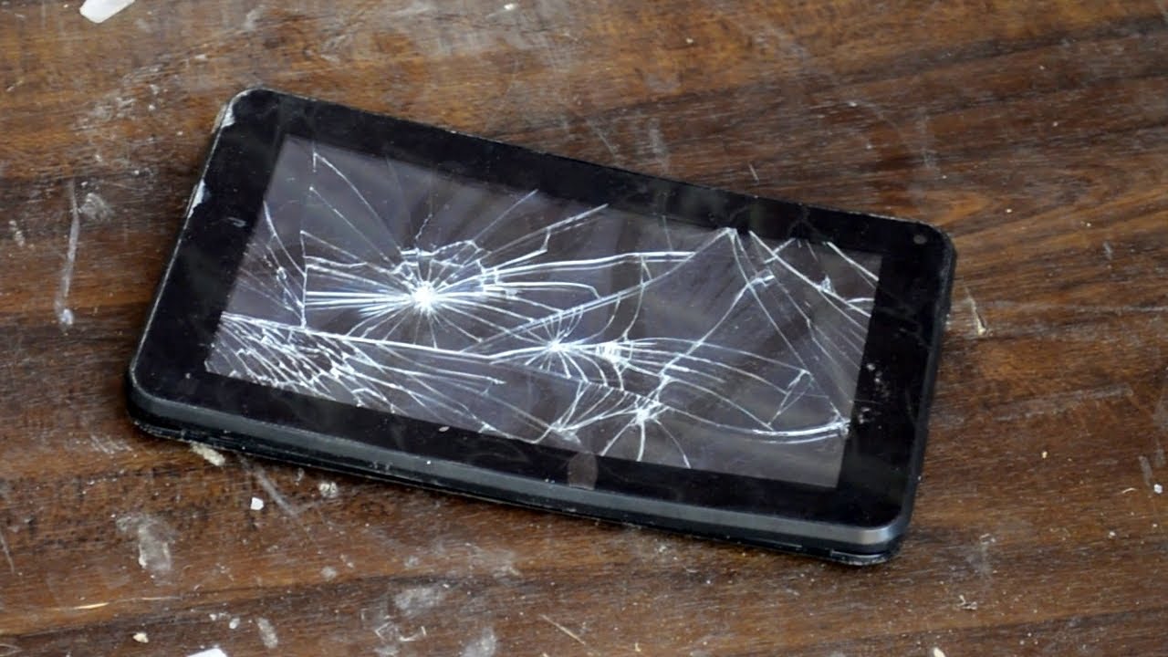 Smashing a Laser MID-771 7" Tablet - YouTube