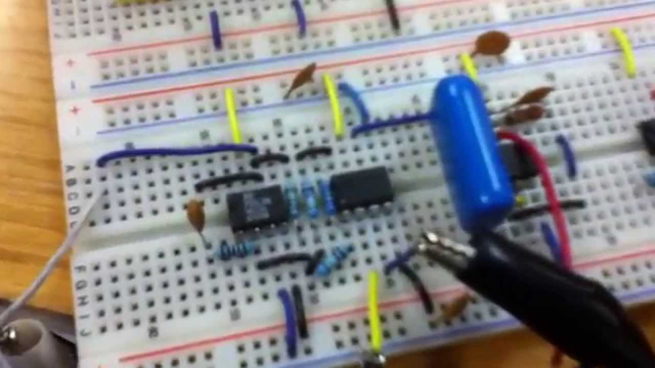 ECG with AD620 in CICATA IPN Querétaro [Segunda versión] - YouTube