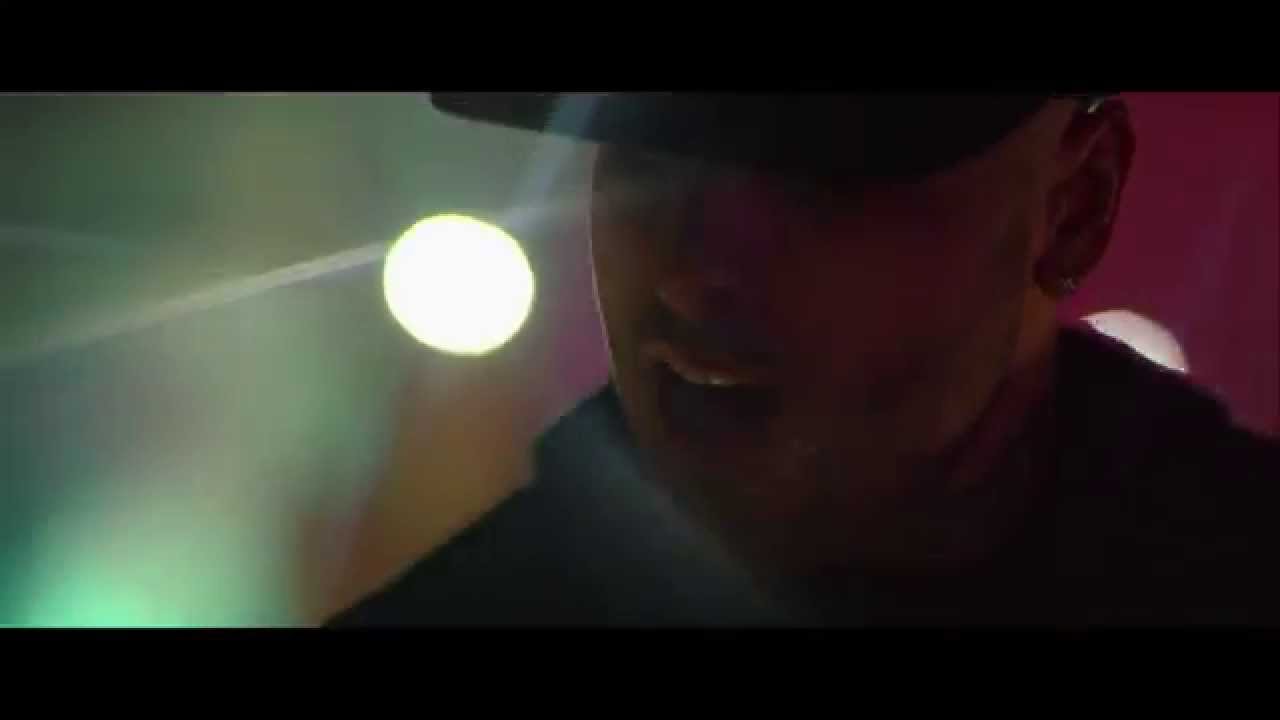 Nicky Jam y Enrique Iglesias El Perdón Video Official - YouTube
