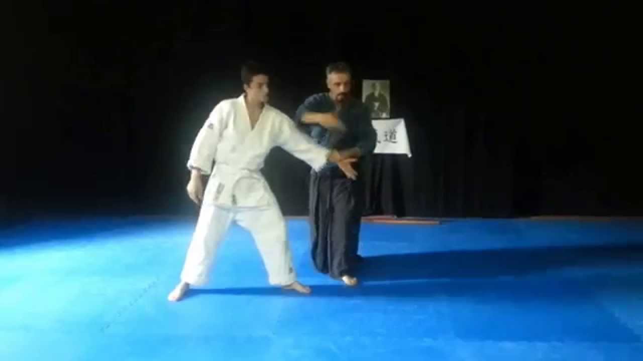 Basic Aikido Techniques: Katatetetori Kokyu-ho - YouTube