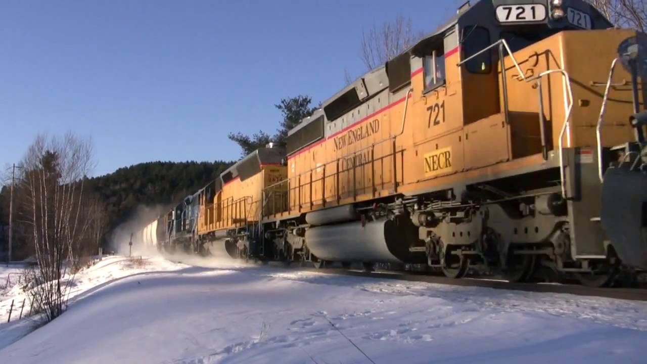 New England Central Freight Trains in Frigid Vermont Winter - YouTube