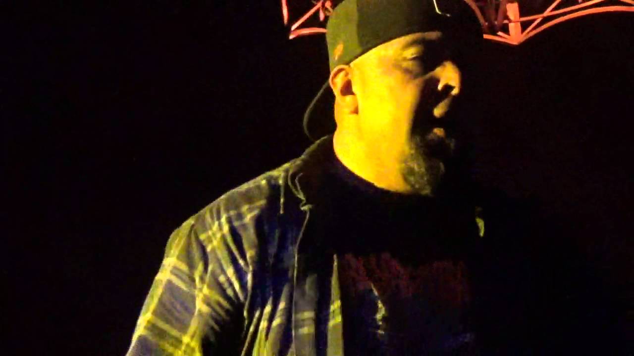 EXCRUCIATING TERROR live @ LOS GLOBOS 4/10/2016 - YouTube