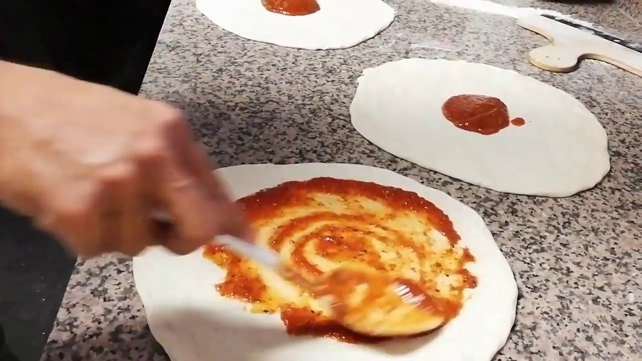 How to make pizza Capricciosa Oxfile Pizza - YouTube
