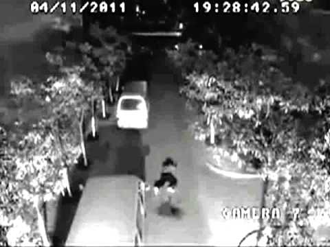 Lightning-Strikes-man 2 times - YouTube