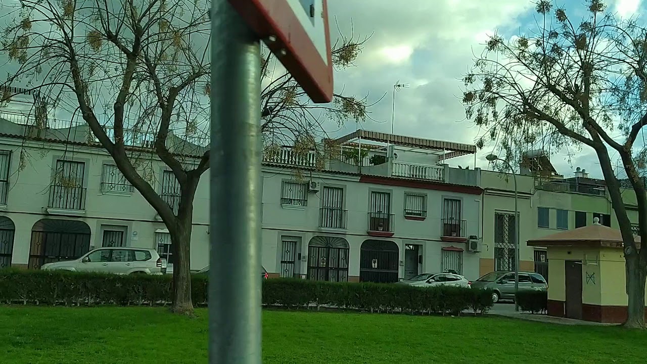 BUS THE TEXTURES - YouTube