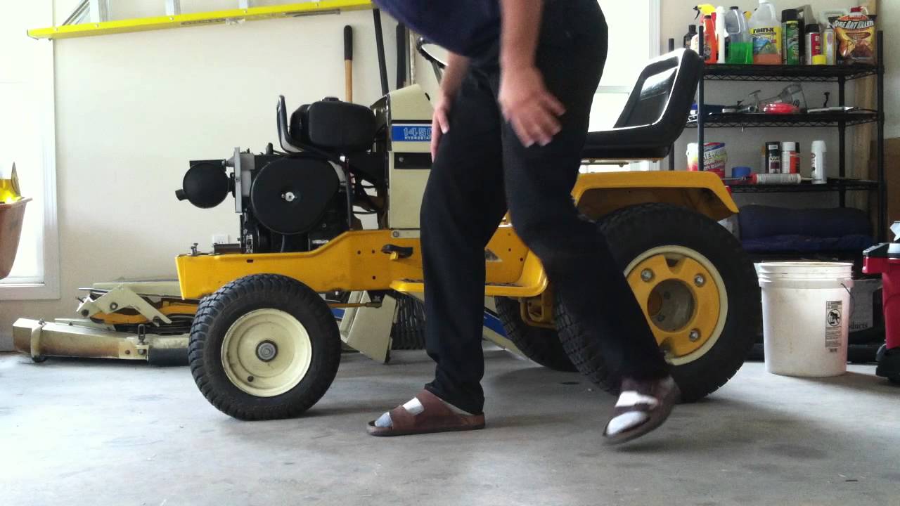 Kohler K321 First Start.mov - YouTube