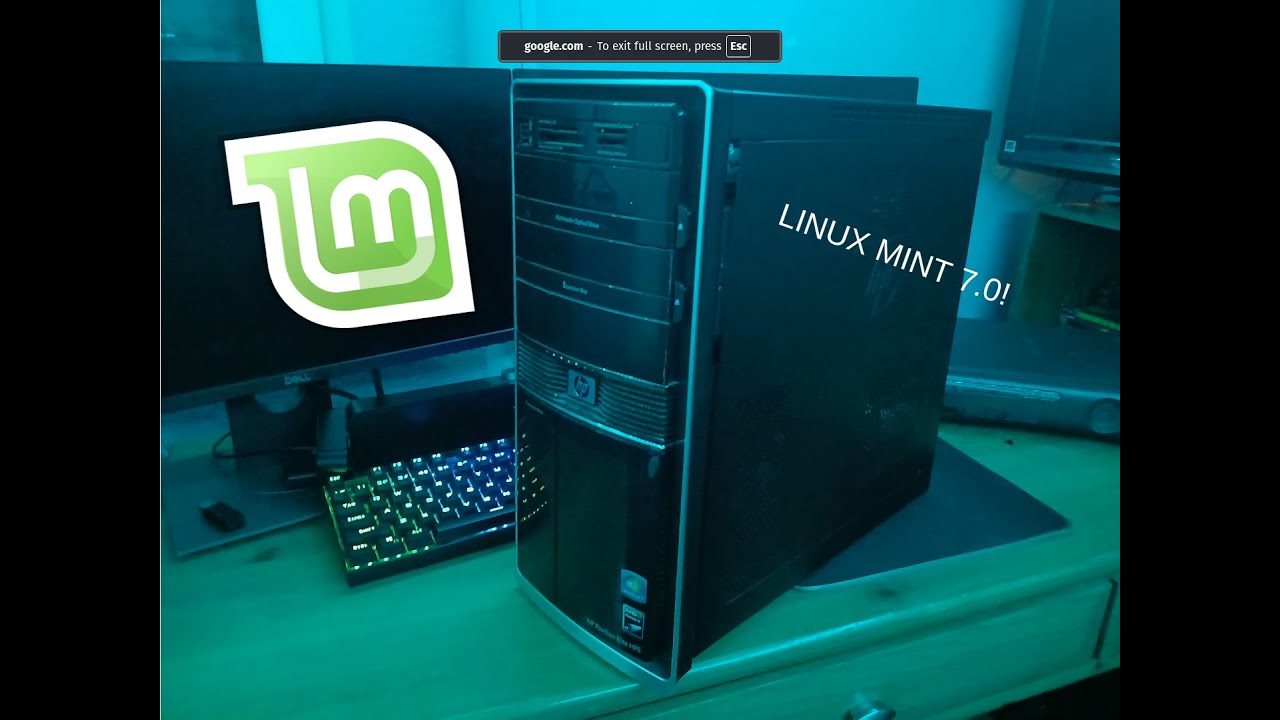 Enjoying Late 2000's Linux Mint - YouTube