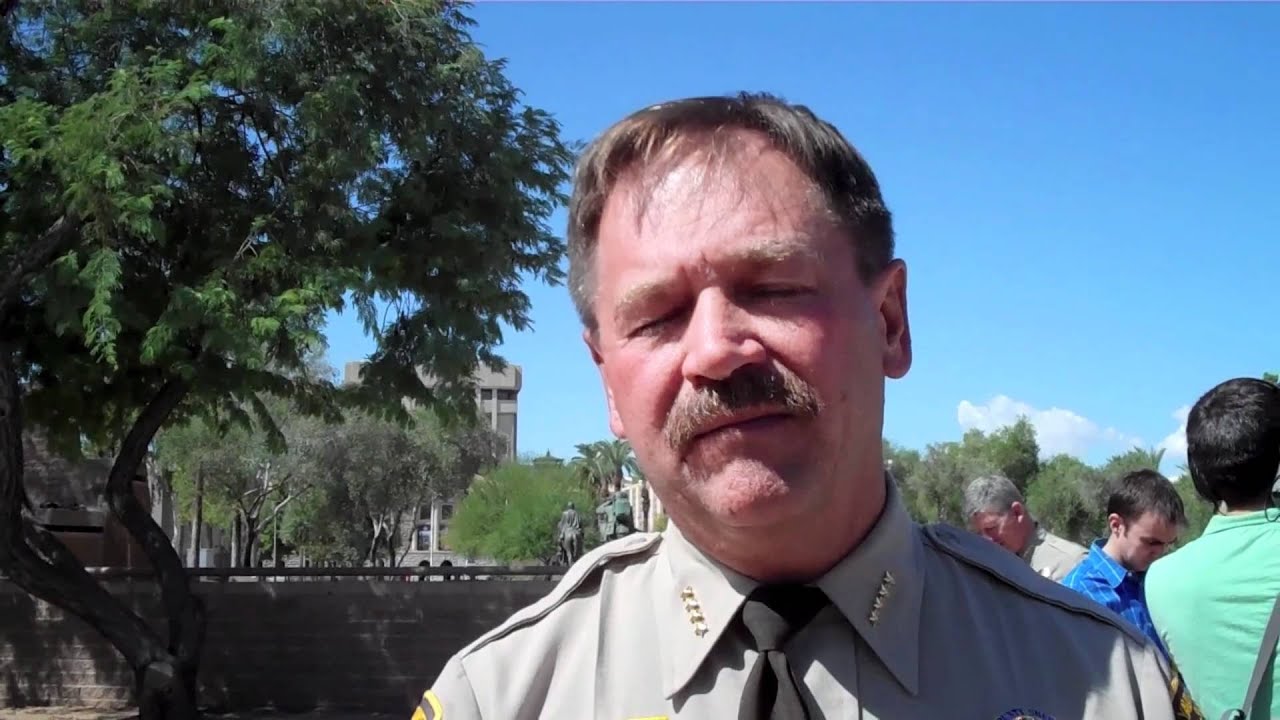 Sheriff Scott Mascher on F&F - YouTube
