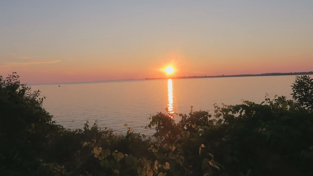 SUNSET LAKE VIEW = 😍 (New York Day 1) - YouTube