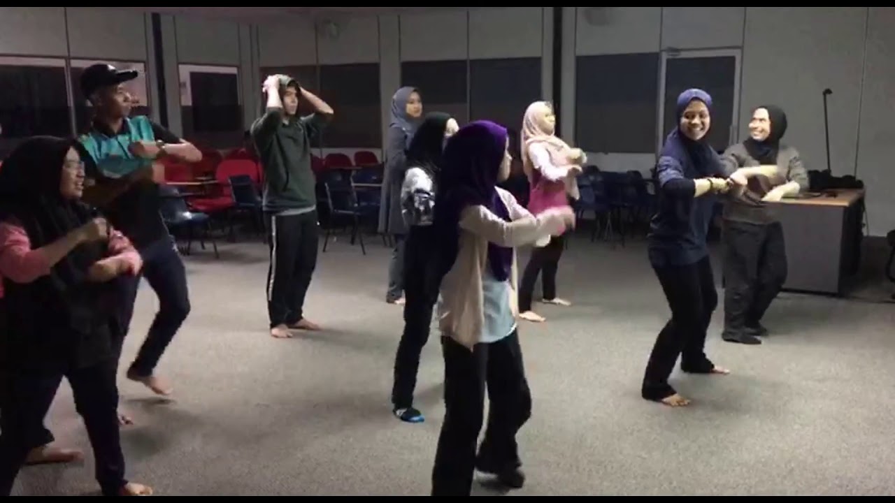 #DANCE #BATTLE #UMP #FIM Behind The Scene - marketing Dance - YouTube