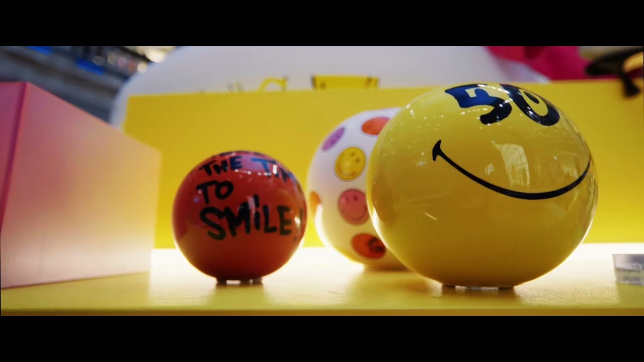 Atelier Amelot Paris x Smiley x André @ Galeries Lafayette Champs ...