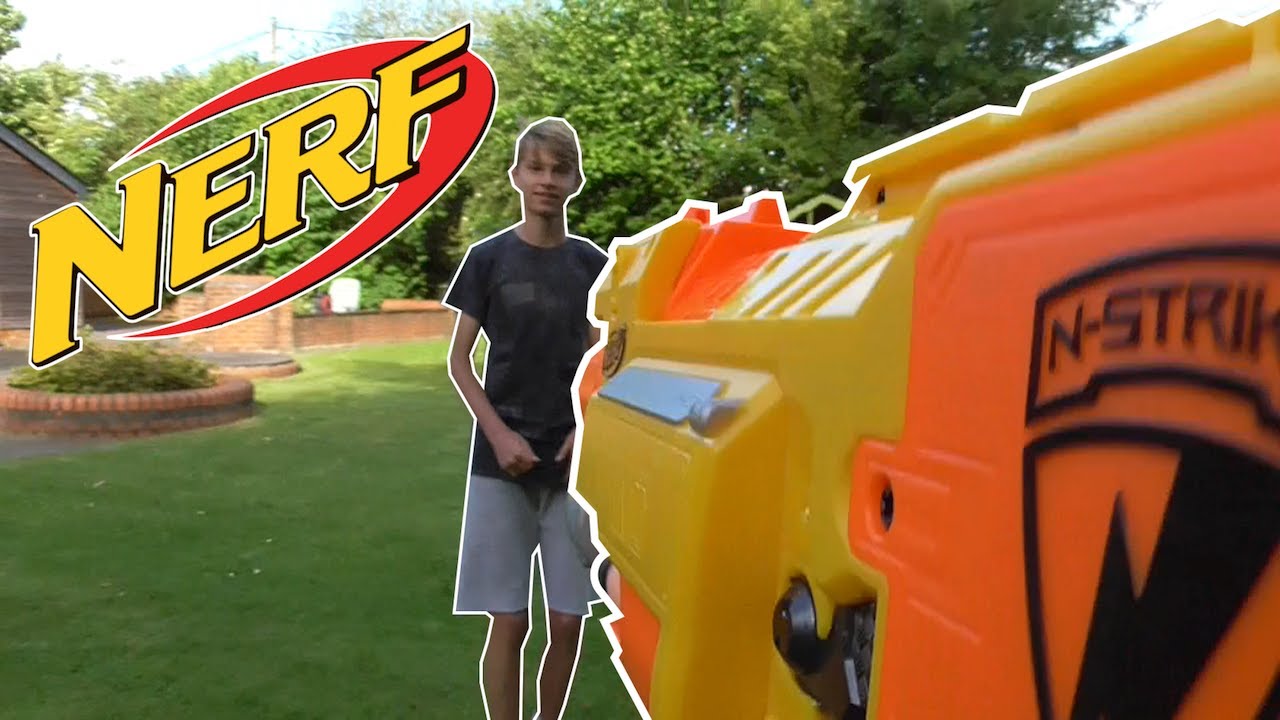 RUSSIAN ROULETTE WITH NERF GUNS - YouTube