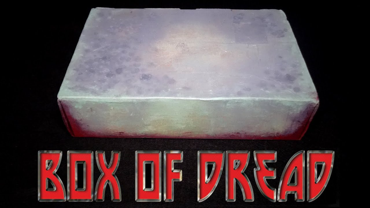 Opening: BOX OF DREAD March 2015 Horror Subscription Box - YouTube