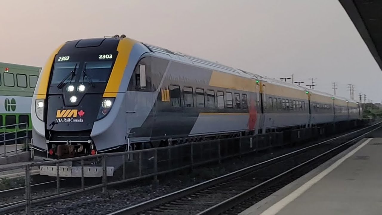 (SCV-42 Siemens Test Train!) VIA 677 - 2303 & 2204 At Bronte - YouTube