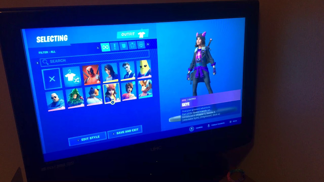 My locker tour - YouTube