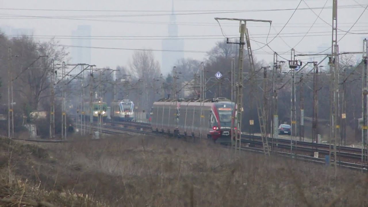 ED74-011 + ED74-007 zbliża się do stacji Warszawa Ursus - YouTube