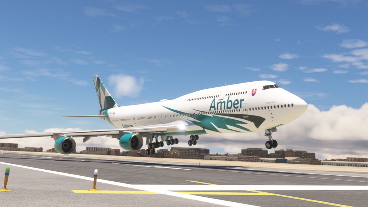Impossible landing Boeing 747 Amber Airways at Doha International ...