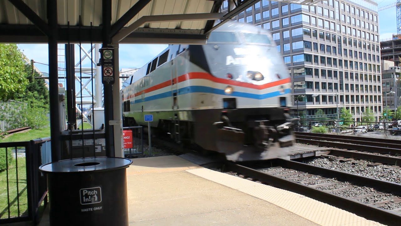 Amtrak GE Genesis P40DC 822 (Phase III Paint) & Amfleet I Cars Cruising ...