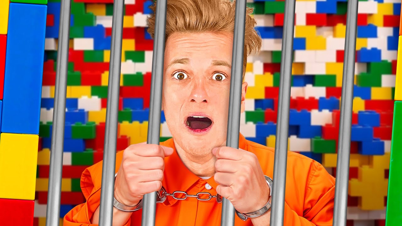 ESCAPE LEGO PRISON Challenge - YouTube