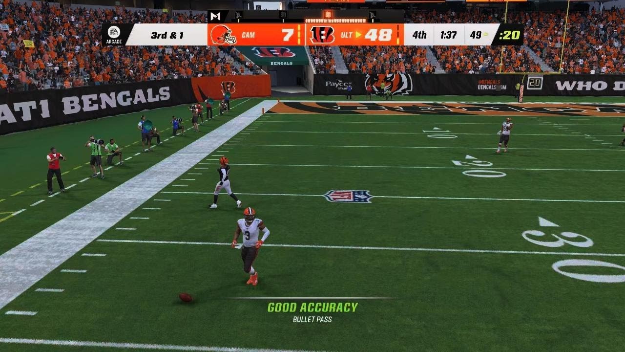 Madden NFL 23 dog pile - YouTube