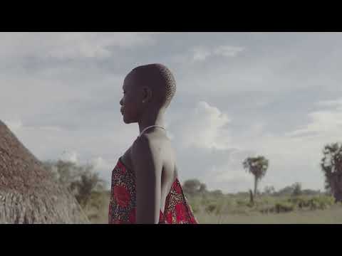 Mundari tribe girl, Central Equatoria, Terekeka, South Sudan