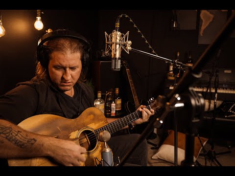 Chris Walker - Can You Hear Me (LIVE Acoustic)