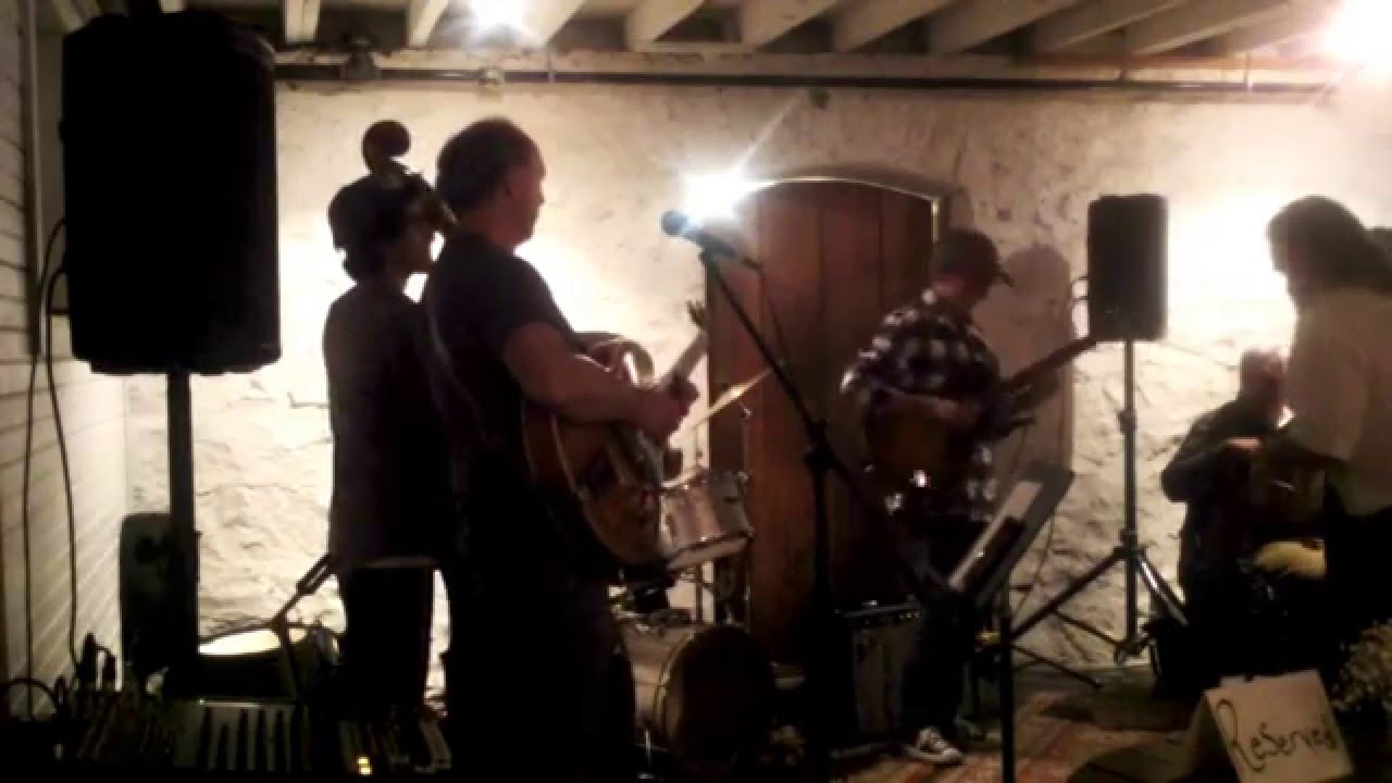 Nico Wohl and Steve Ide at Gedney Farm 1/1/16: Footprints - YouTube