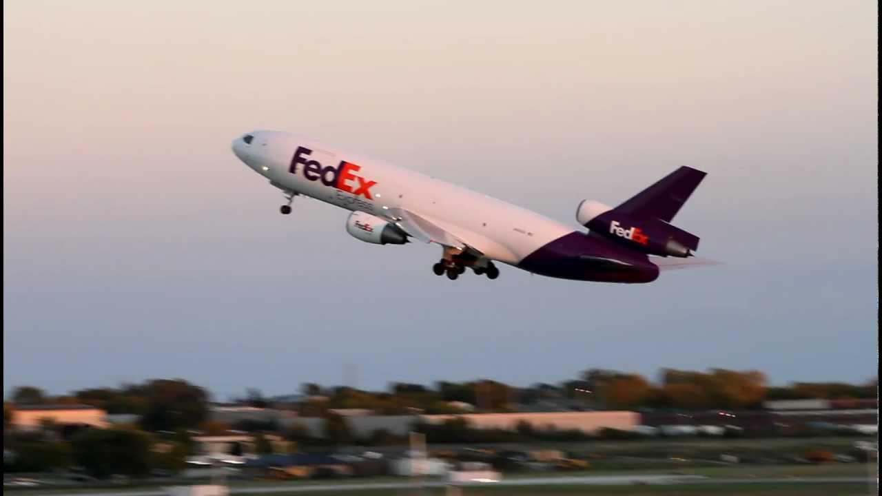 DC-10 (MD-10) Takeoff HD KMKE FedEx FDX761 Canon 7D 1080p - YouTube