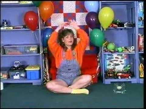 Itsy Bitsy Spider Finger Play Nursery Rhyme - YouTube