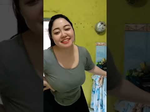 🔴Bigo Live Hot Wikwik Terbaru ⁉️Momy Gemoy Lagi Masak Di Dapur Sambil Live💋 Body Nya Bikin Gak Tahan