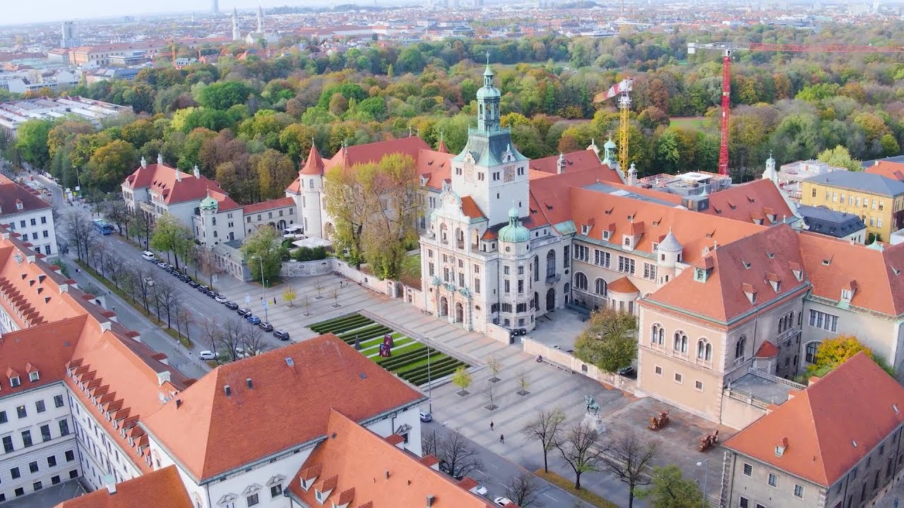 Einfach München / Simply Munich by Reisefernsehen.com - Reisevideo ...