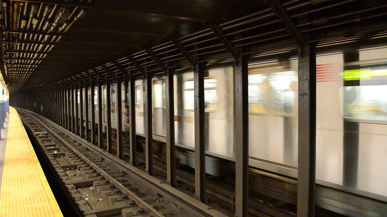 MTA New York City Subway : Utica Avenue Bound Express Train Of R142s On ...