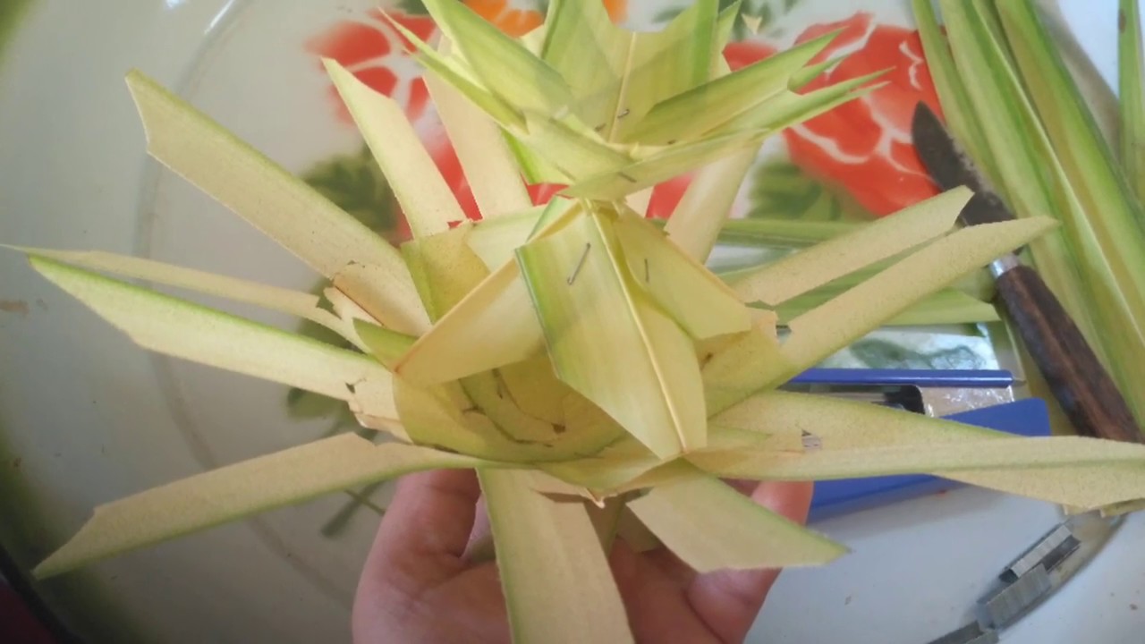 Cara membuat sampian jerimpen/pengambean - YouTube