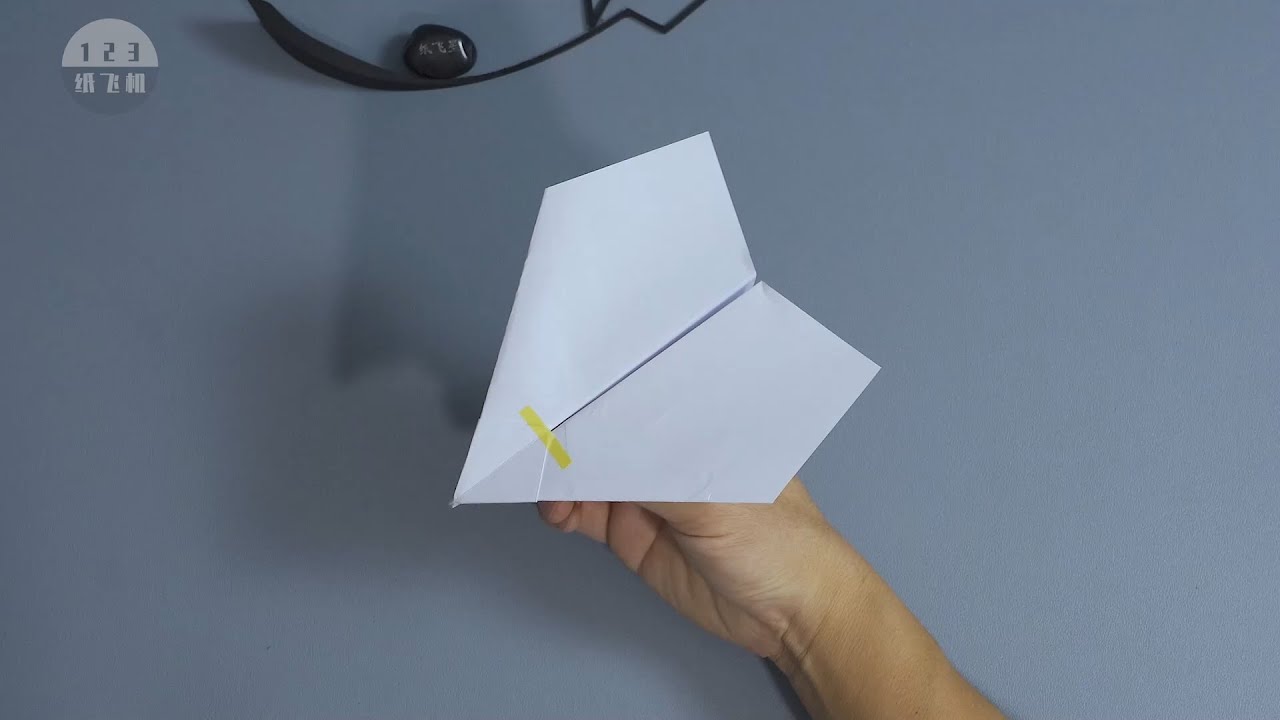Amazing Paper Plane With Lock Flies Over 60Meters - YouTube