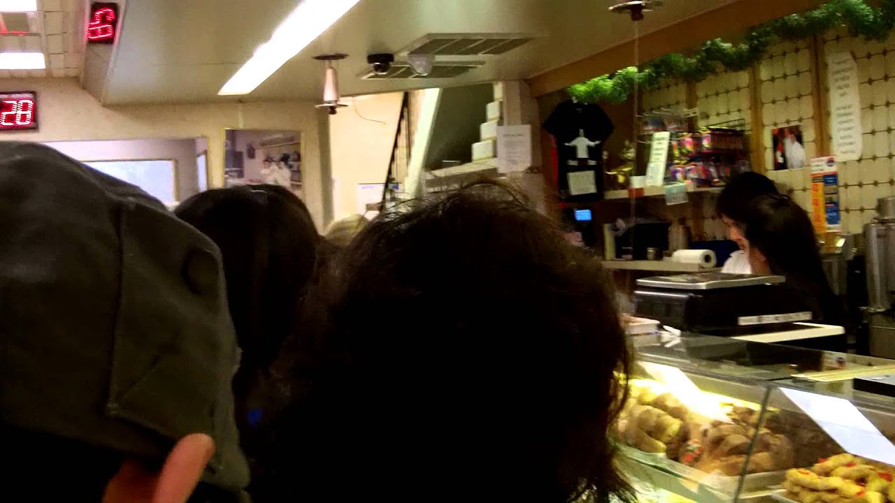 Cake Boss - Carlos Bakery - YouTube