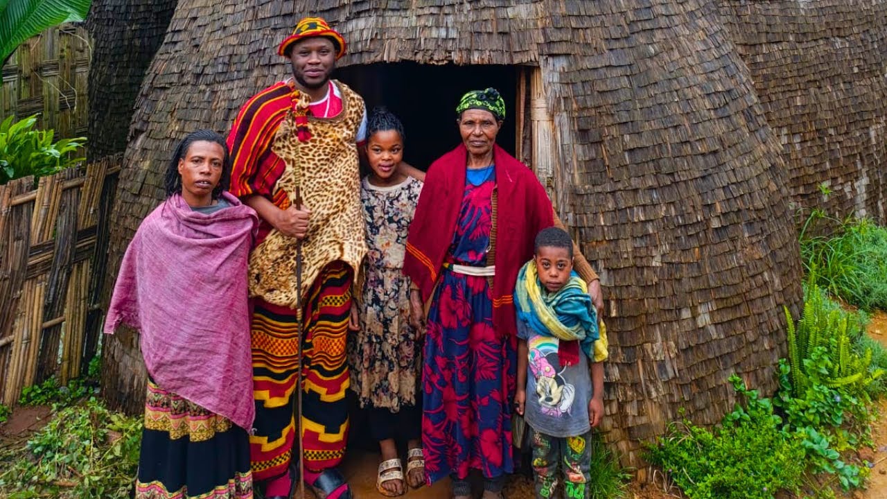 Dorze People.Tribe Which Survives On One food.FALSE BANANA - YouTube