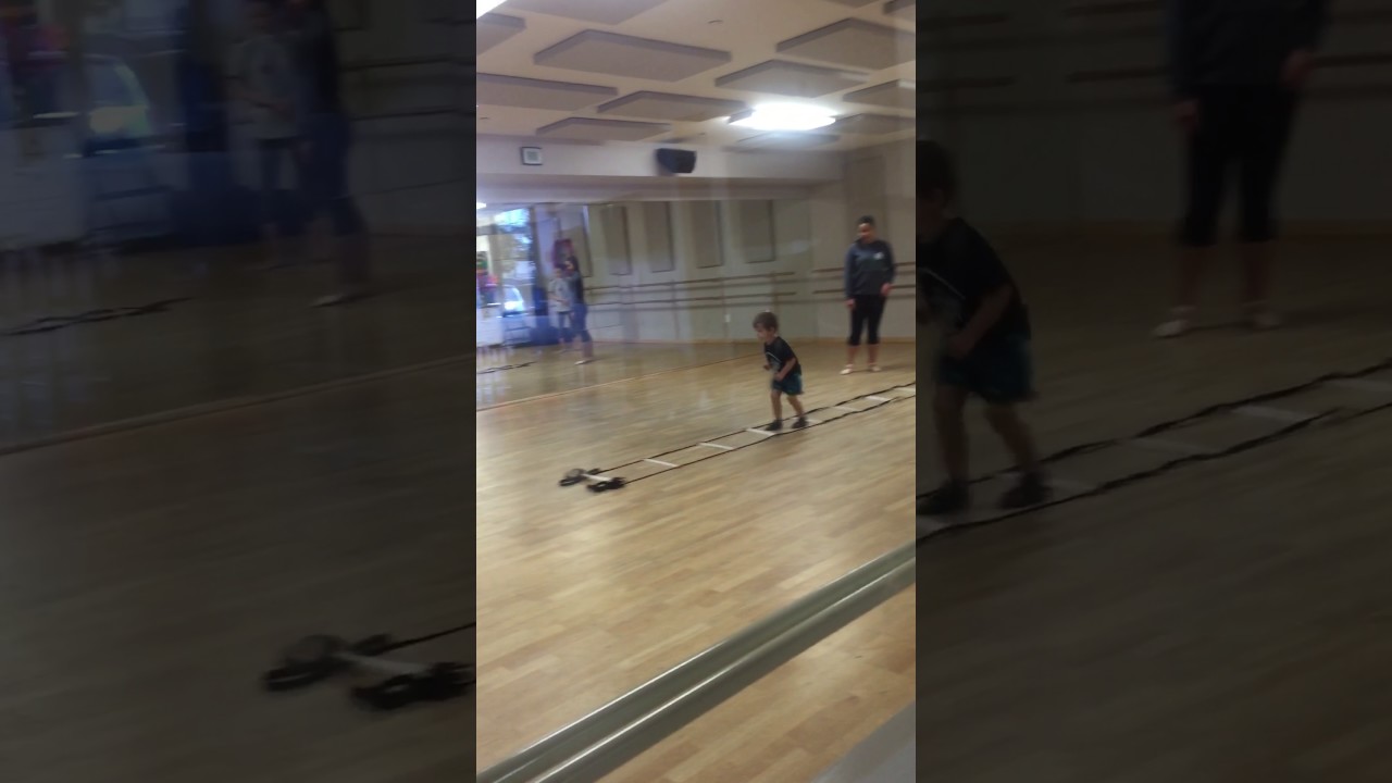 Jj jumping at dance - YouTube