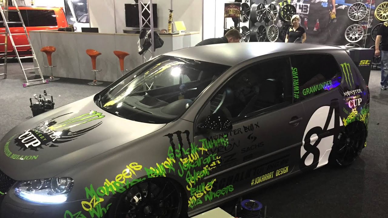 Car Wrapping Monster VW Golf V Avery Supreme Charcoal metallic matt ...