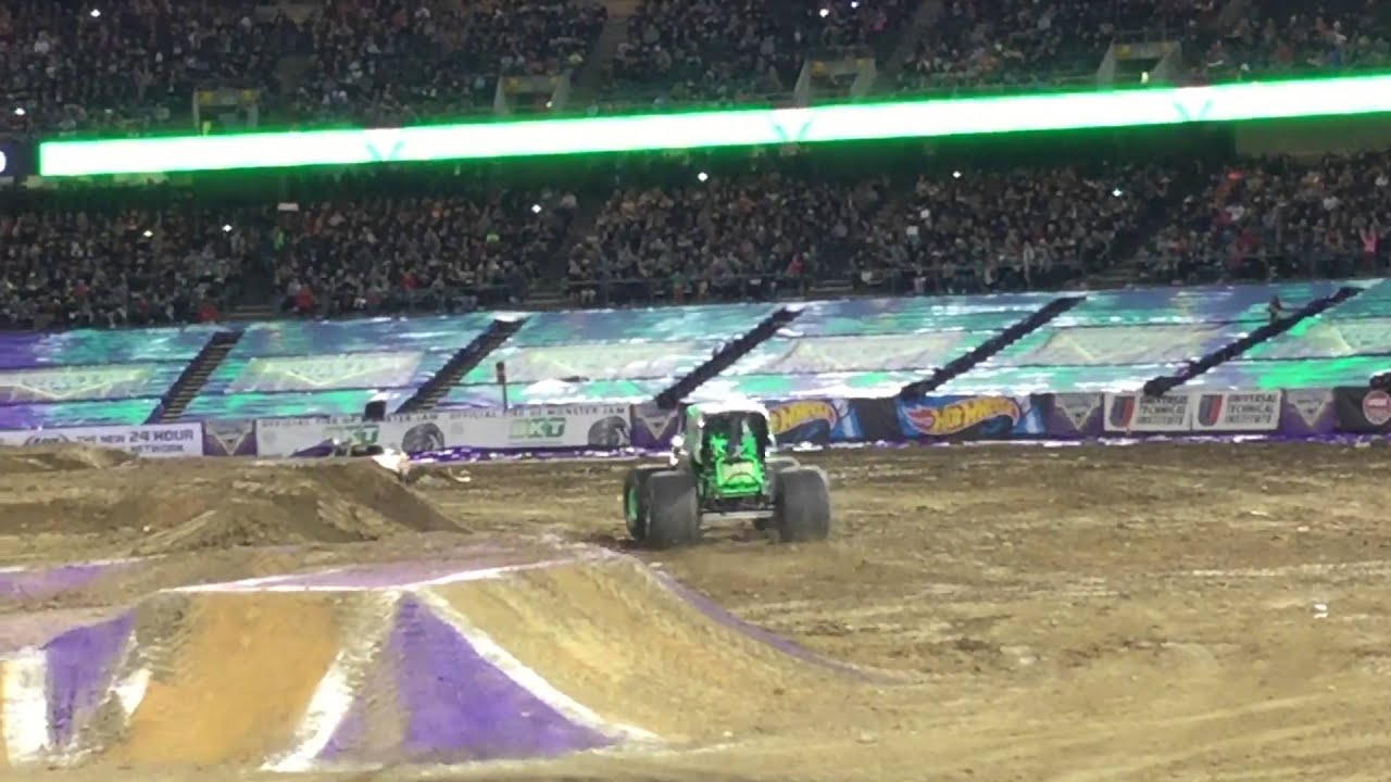 GRAVE DIGGER FAIL - YouTube