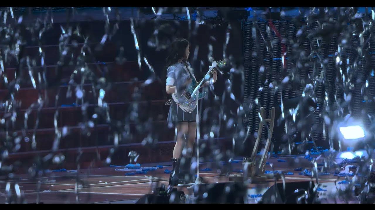 240922 아이유(IU) - 미공개곡 바이,썸머 (bye summer)[The Winning Concert] 4K 직캠 by holyarrow - YouTube