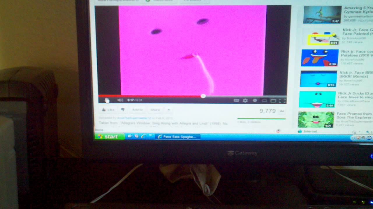 Face Eats Spaghetti Muppet Time Version - YouTube