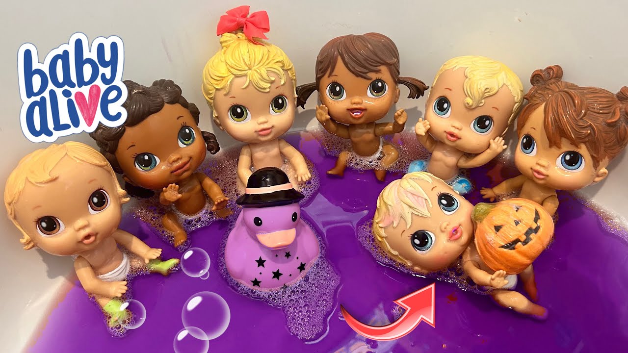 NEW Baby alive crib life dolls swimming in the bath 🛁 having fun with ...
