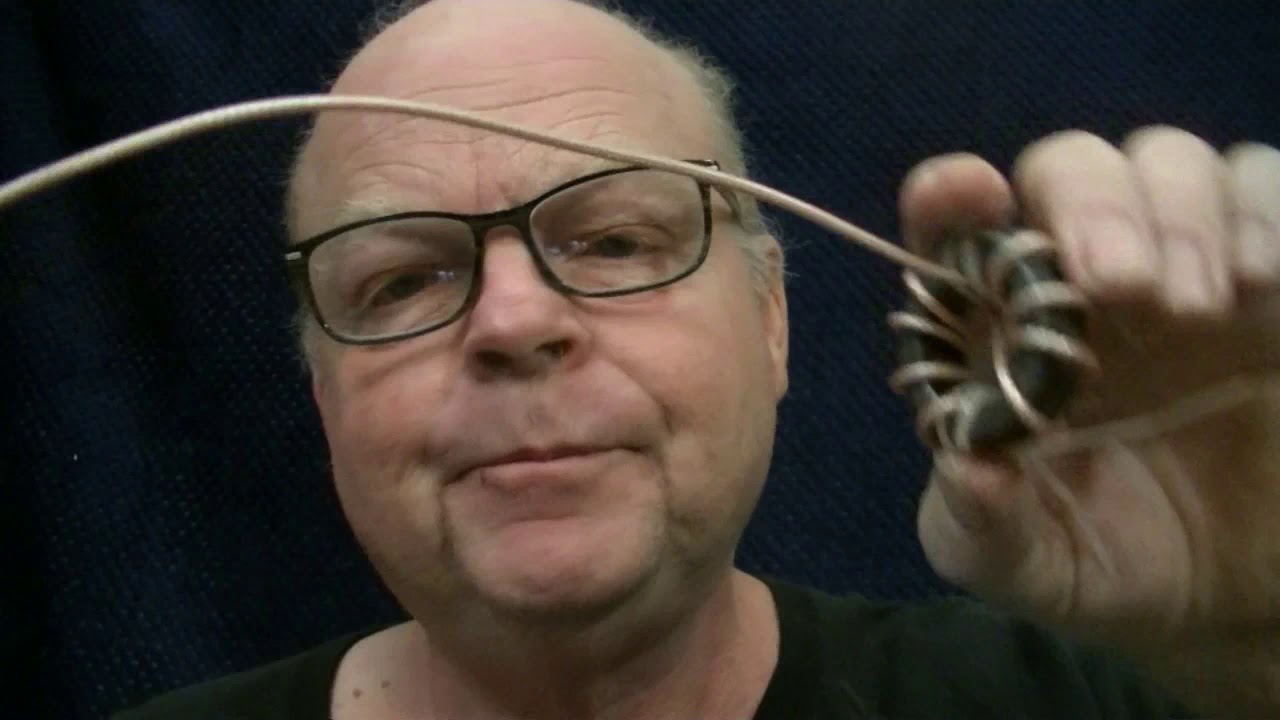 Building the Tet-Emtron TB-11K 1:1 Balun Kit with Ken Rayner VK2BBQ. - YouTube