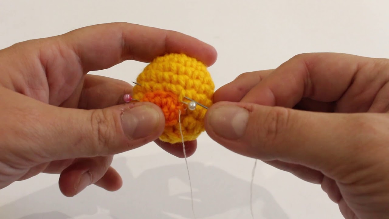Darling Duck Head Amigurumi Keychain pattern tutorial (3 of 3) - YouTube