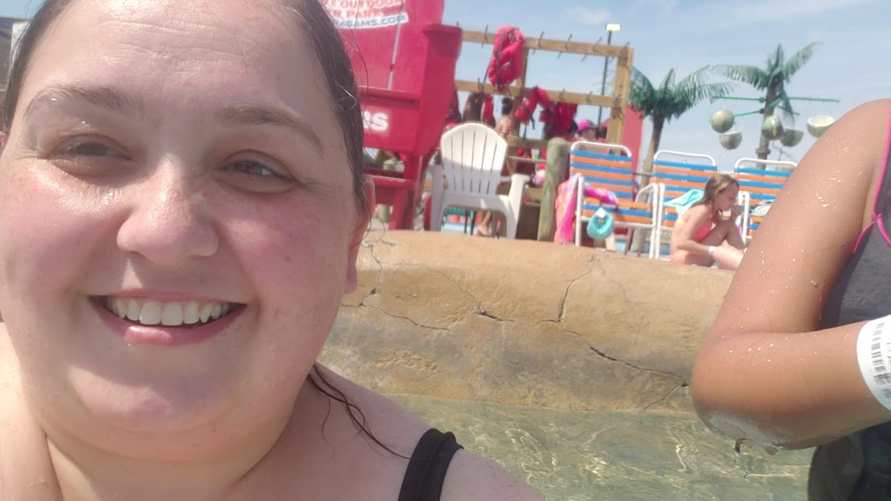 Sofia's corner - race u underwater - YouTube