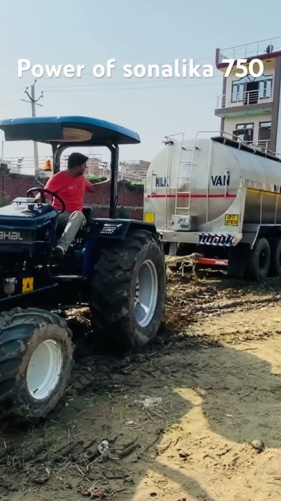 Ye kya 😱hua paltne sa bacha tractor /sonlika750 ne truck ko nikala ...