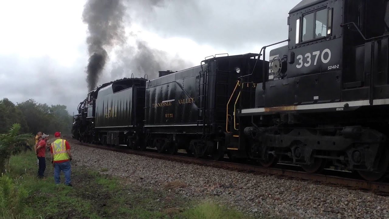Southern 4501 Headed South in Macon Ga B4 Servicing - YouTube
