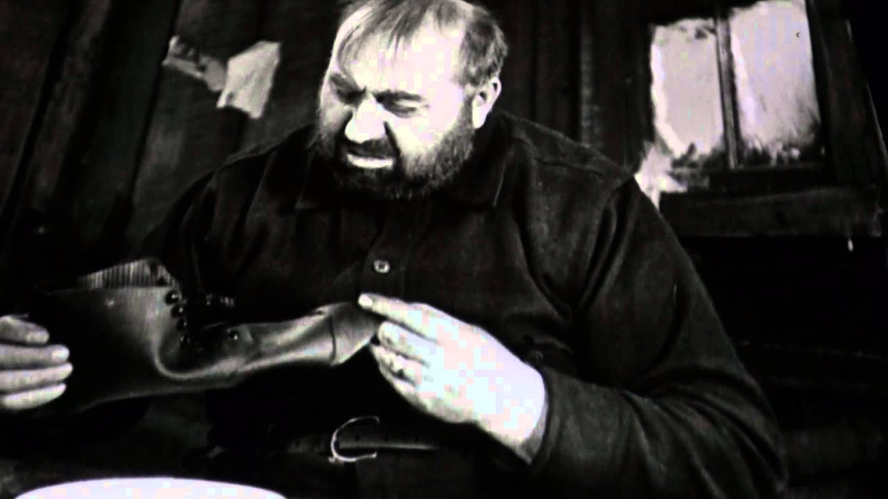 The Gold Rush w. Chaplin. Score by Donald Sosin - YouTube