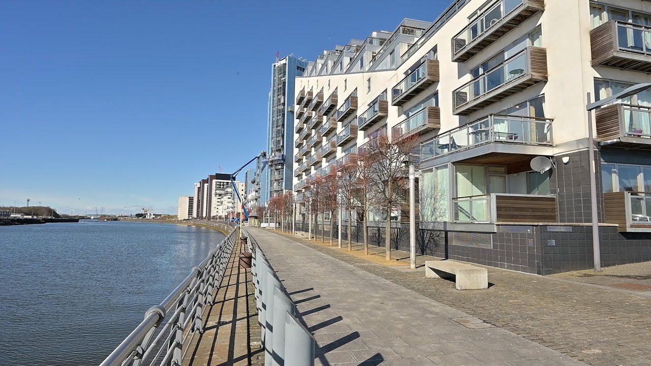 302 Meadowside Quay Walk, Glasgow G11 6AX - YouTube