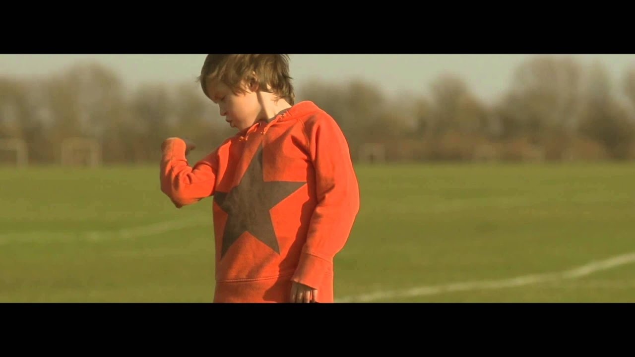 BOY DANCING FREESTYLE - YouTube